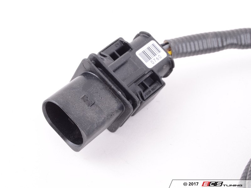 Genuine BMW - 11787570760 - Oxygen sensor - Front Manifold (11-78-7-570 ...