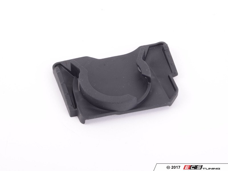 Genuine Volkswagen Audi - 5G0858573 - RETAINER (5G0 858 573)