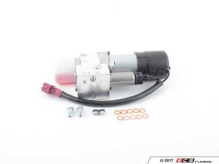 Genuine Mercedes Benz - 1648001848 - PUMP