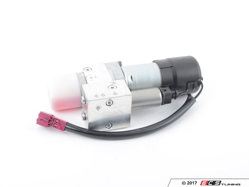 Genuine Mercedes Benz - 1648001848 - PUMP