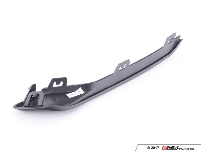 Genuine BMW - 51117413922 - CLIP, PRIMERED, RIGHT (51-11-7-413-922)