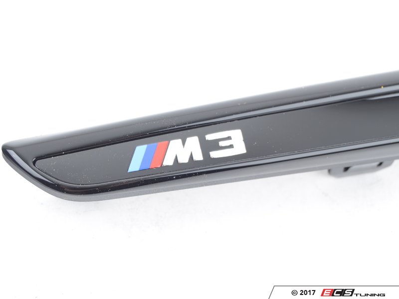 Genuine BMW - 51148068588 - Gloss Black Fender Grille - Right (51-14-8 ...