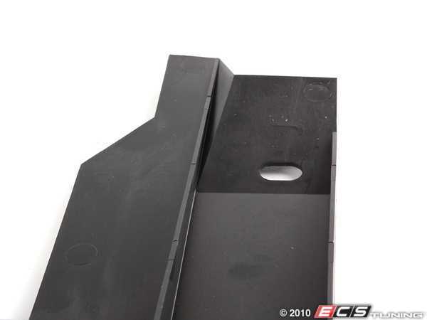 Genuine BMW - 51718398828 - Rear Fender Liner Air Duct - Right (51-71-8 ...