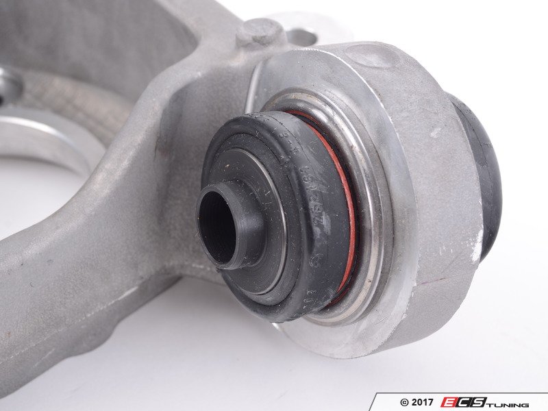 Genuine BMW - 33322282960 - Rear Wheel Hub Carrier - Right (33-32-2-282 ...