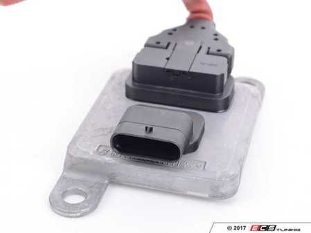 Genuine BMW - 13628589844 - Oxygen Sensor/Lambda Probe (13-62-8-589-844)