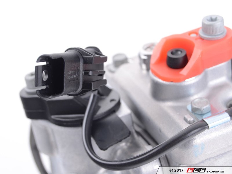 Genuine BMW - 64529399060 - A/C Compressor (64-52-9-399-060)