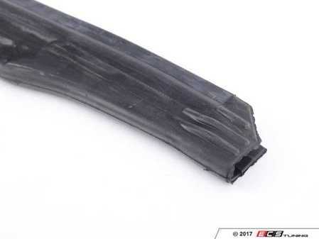 Genuine Mercedes Benz - 2046282798 - SEAL LONGITU