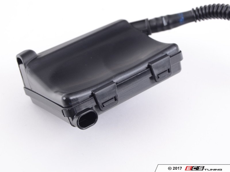 Genuine Volkswagen Audi - 02E301472E - DSG Vent Tube (02E 301 472 E)