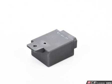 Genuine BMW - 61311354686 - Fan switch relay (61-31-1-354-686)