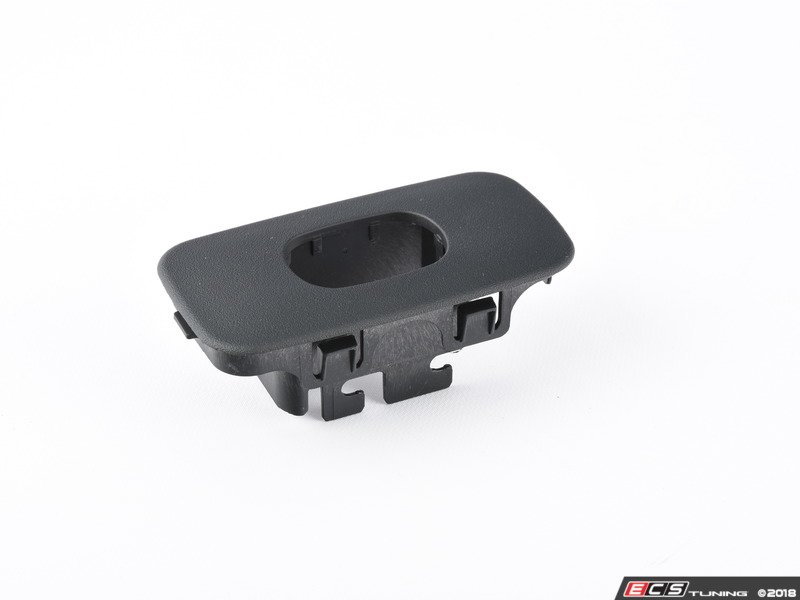 Genuine Mercedes Benz - 46372700599116 - ESCUTCHEON