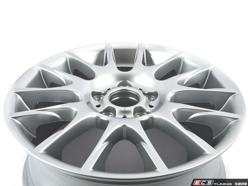 Genuine BMW - 36116779371 - ALLOY RIM (36-11-6-779-371)