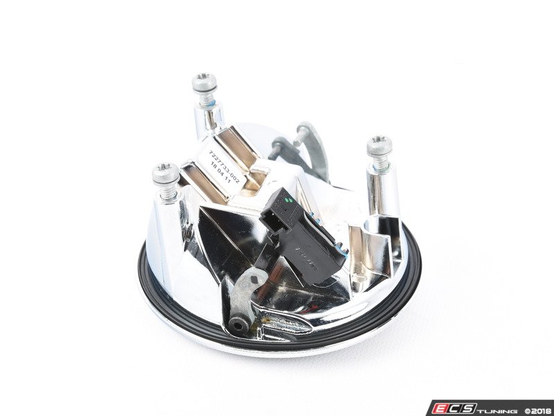 Genuine BMW - 51247227733 - EMBLEM BUTTON (51-24-7-227-733)