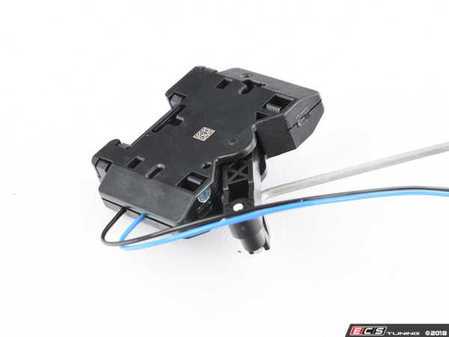 Genuine Mercedes Benz - 2045400717 - SENDER UNIT