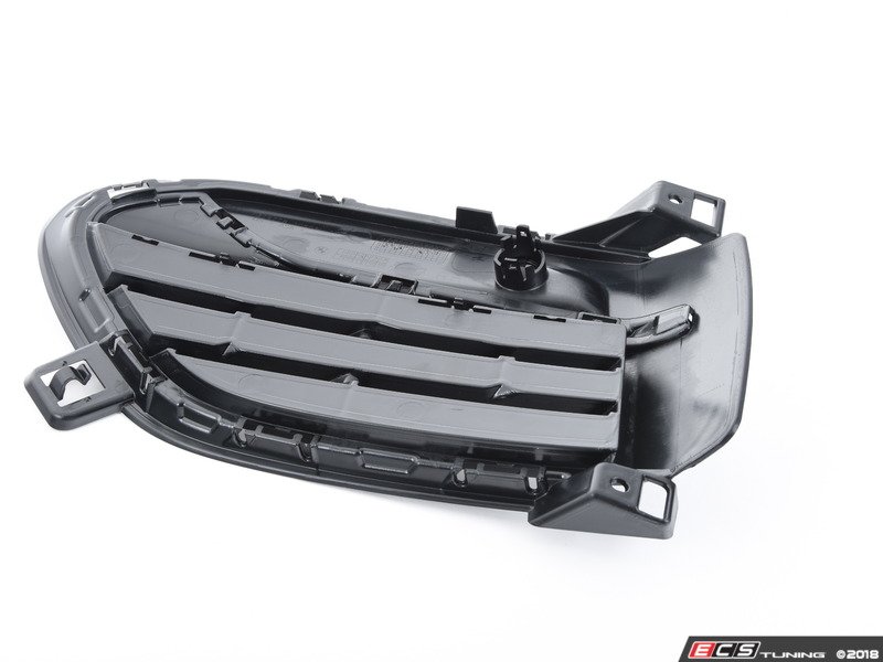 Genuine BMW - 51117319778 - GRILL, SIDE, CLOSED, RIGHT (51-11-7-319-778)