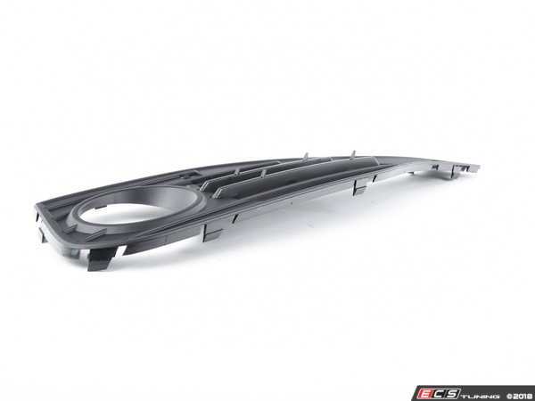 Genuine BMW - 51117309624 - CLOSED GRID, RIGHT (51-11-7-309-624)