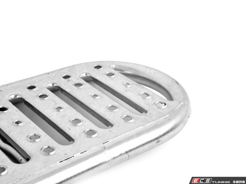 Genuine Mercedes Benz - 9065230201 - RUNNING BOAR