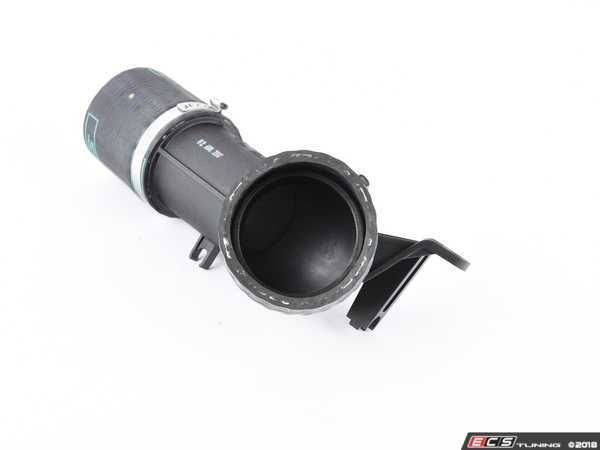 Genuine BMW - 13717843222 - Air Intake Tube - Cylinders 5-8 (13-71-7 ...