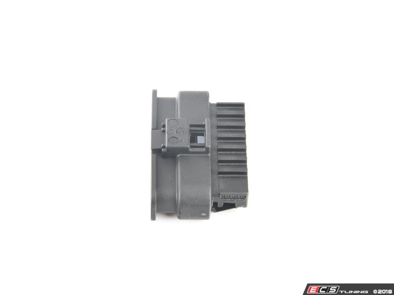 Genuine Mercedes Benz - 0465458128 - PLUG