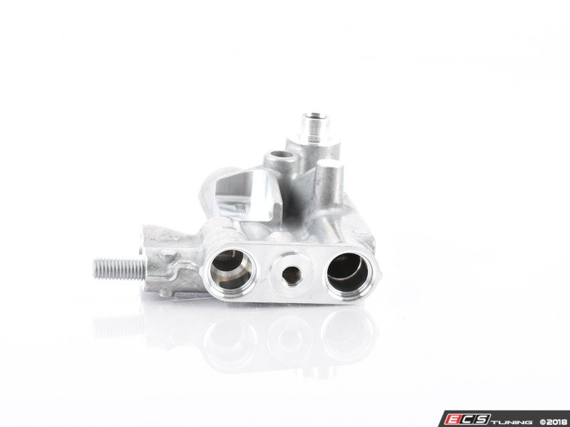 Genuine BMW - 17212283787 - Oil cooler thermostat (17-21-2-283-787)