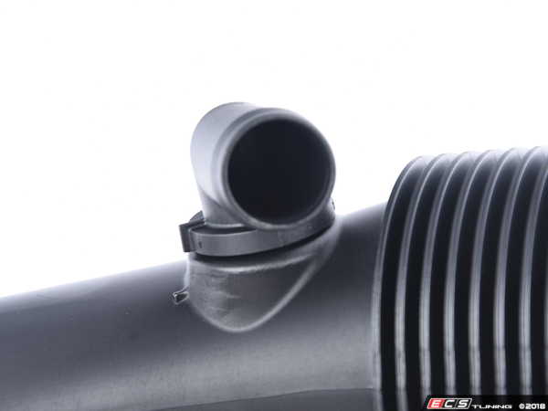 Genuine BMW - 13717638568 - Intake Boot - right (13-71-7-638-568)