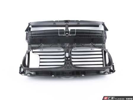 Genuine BMW - 51647332891 - Air Duct (51-64-7-332-891)