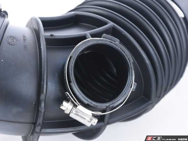 Genuine BMW - 13718663614 - FILTERED AIR PIPE (13-71-8-663-614)