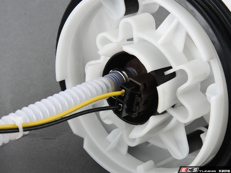 URO - 8E0906087P - Fuel Pump Assembly