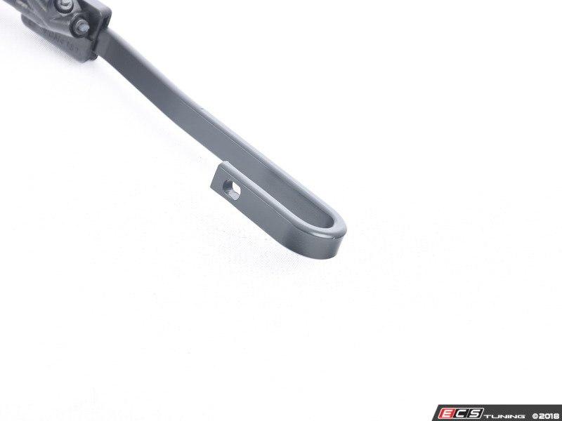 Genuine Mercedes Benz - 9018200144 - WIPER ARM