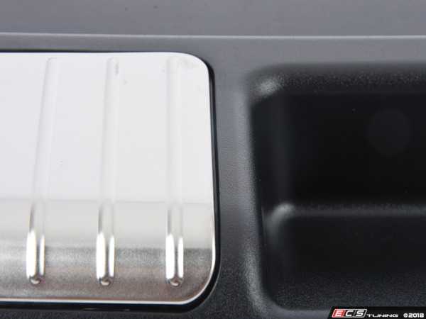 Genuine Mercedes Benz - 16469000009051 - Lining Loading Sill