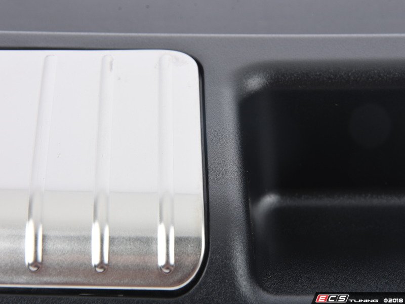 Genuine Mercedes Benz - 16469000009051 - Lining Loading Sill