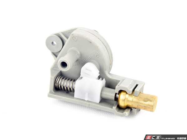 Genuine Mercedes Benz - 1268300484 - Thermostatic Valve