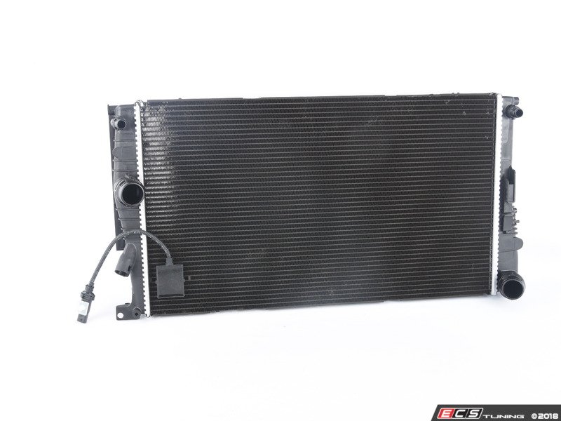 Genuine BMW - 17118672106 - Radiator (17-11-8-672-106)