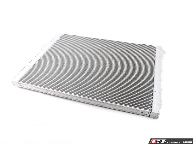 Genuine BMW - 17117570095 - Radiator (17-11-7-570-095)