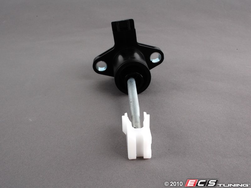 Genuine Volkswagen Audi - 1J1721388G - Clutch Master Cylinder (1J1 721 ...
