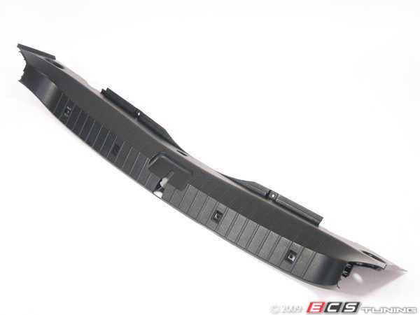 Genuine BMW - 51478208379 - Trunk Threshold Trim (51-47-8-208-379)