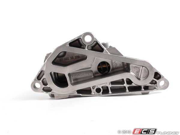 Genuine BMW - 11427573212 - Oil Cooler Thermostat Housing With ...