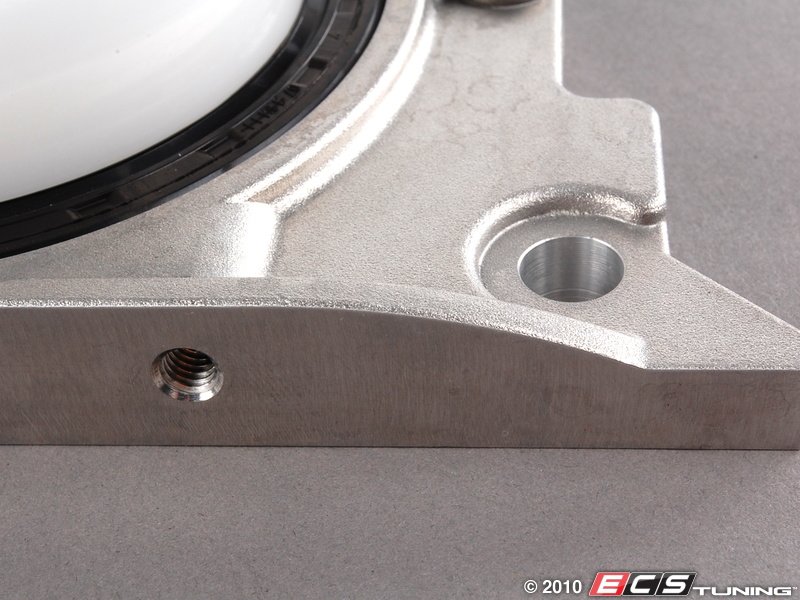 Genuine BMW - 11141438274 - Rear Crankshaft Cover - With Seal (11-14-1 ...