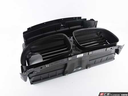 Genuine BMW - 51747224660 - F01 Air Duct (51-74-7-224-660)