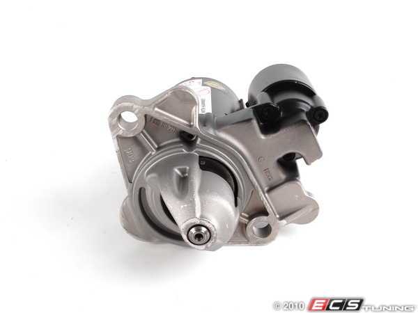 Bosch - 12417570488 - Reman Starter With Core Charge SR0466X 0986018837