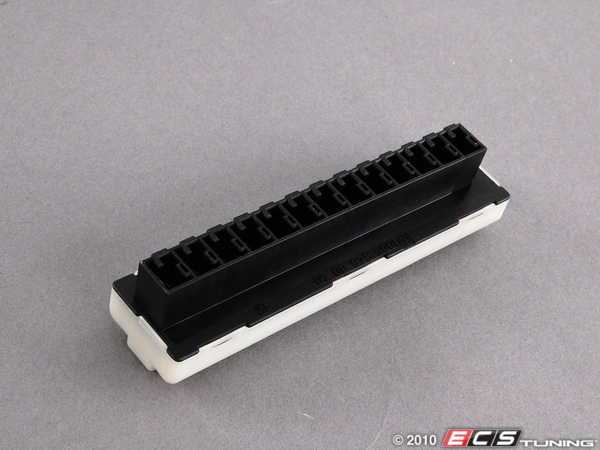 Genuine Mercedes Benz - 0045468040 - DISTRIBUTOR