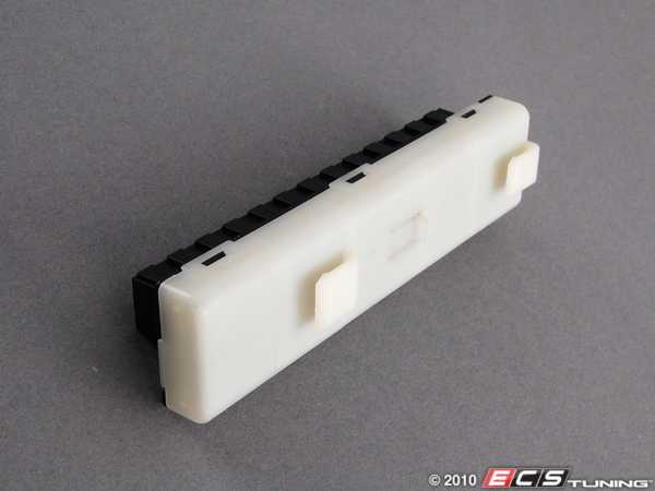 Genuine Mercedes Benz - 0045468040 - DISTRIBUTOR