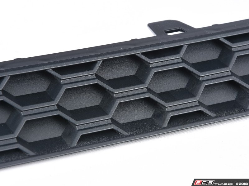 Genuine Volkswagen Audi - 5G6853333A9B9 - MOLDING (5G6 853 333 A 9B9)