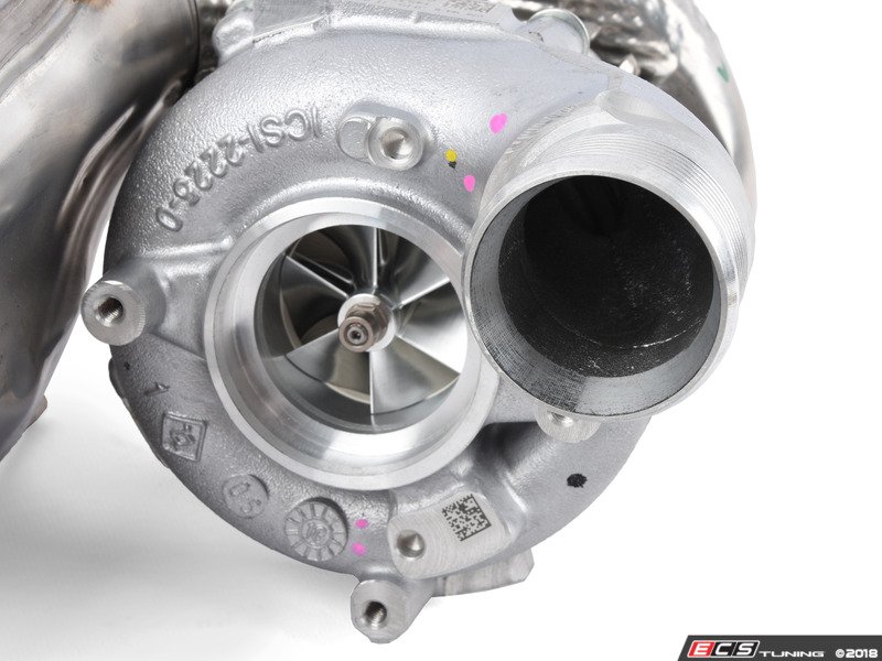 Genuine Volkswagen Audi - 079145722B - Turbocharger - Right (079 145 722 B)