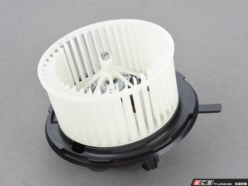 Genuine Volkswagen Audi - 561820015E - Blower Motor (561 820 015 E)
