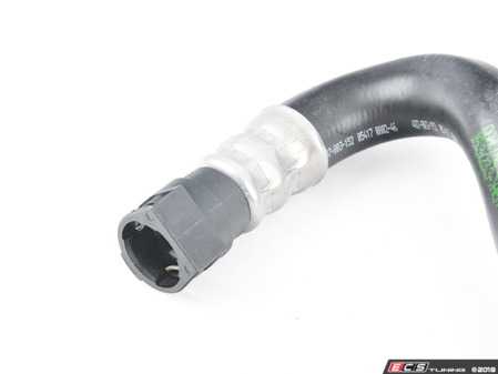 Genuine BMW - 17227583164 - F01 Oil Cooling Pipe Outlet (17-22-7-583-164)