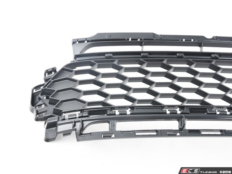 Genuine Volkswagen Audi - 5G0853677K9B9 - GRILLE (5G0 853 677 K 9B9)