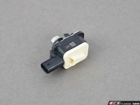 Genuine Porsche - 95861822210 - PRESSURE SENSOR. DOO
