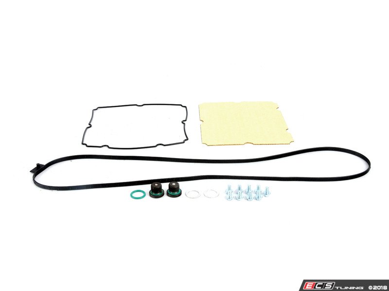 URO - 24152333907K - Oil Pan and Filter Kit