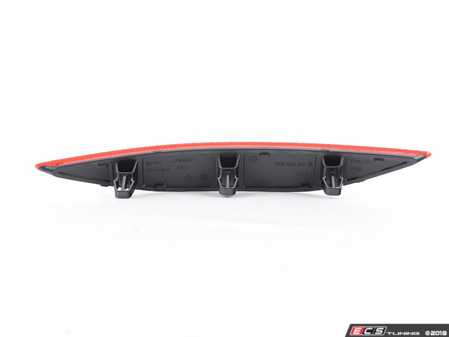 Genuine Volkswagen Audi - 5G0945106B - Rear Bumper Reflector - Right ...
