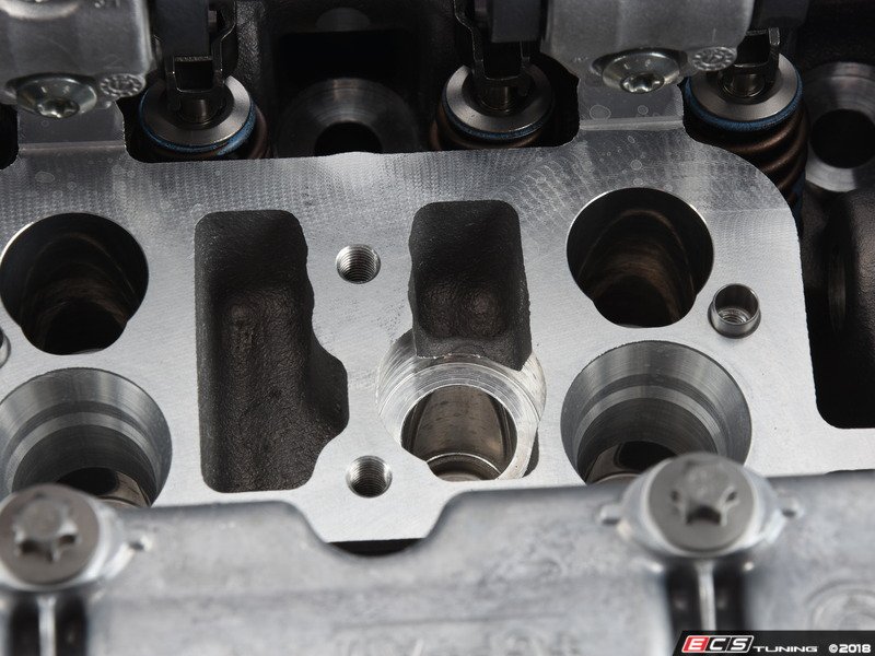 Genuine BMW - 11127854005 - Complete Cylinder head (11-12-7-854-005)